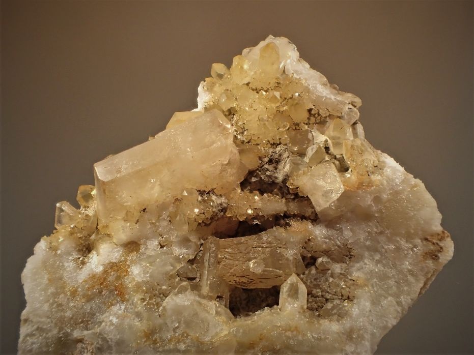 Hydroxylherderite gallery